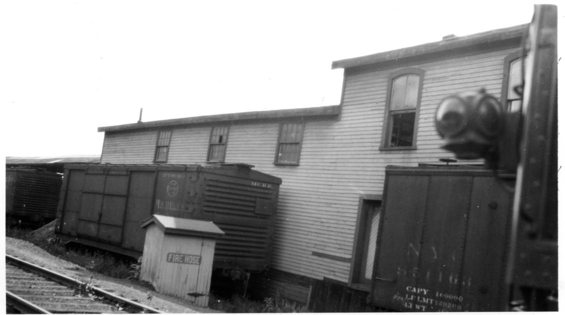 Frieght House with two boxcars for loading / unloading | NHRHTA Archive